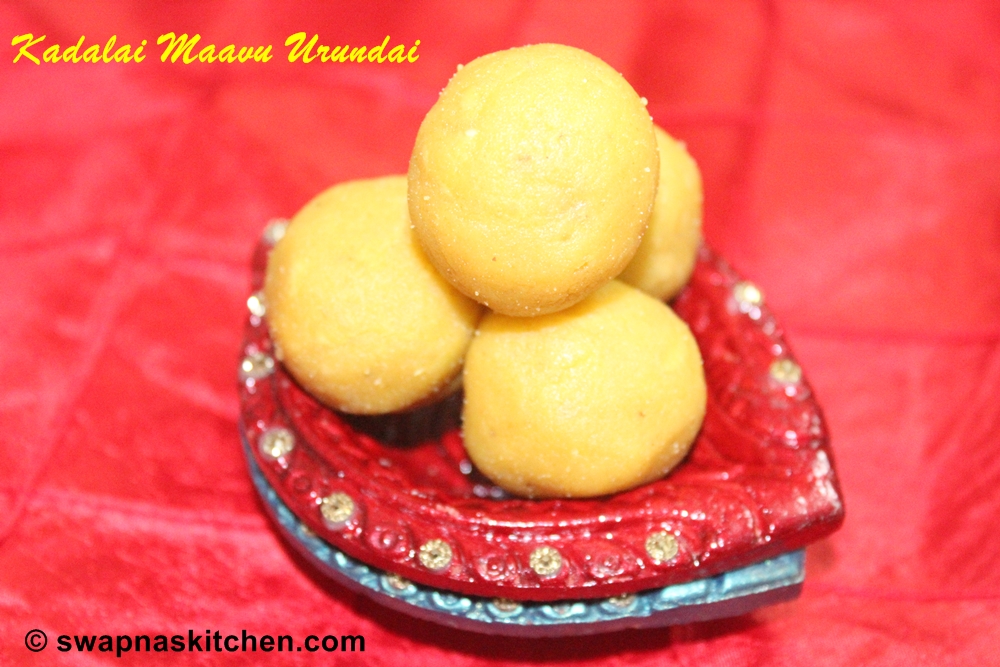 Besan ladoo / Kadalai Maavu Urundai | Swapna's Kitchen